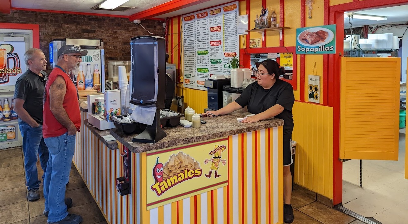 Road Runner - Oliver - 2420 Oliver, Wichita, KS